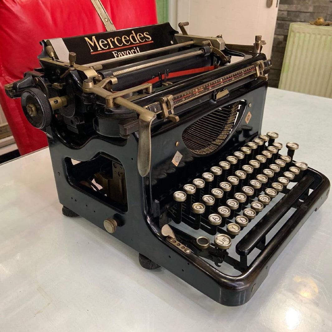 Vintage & Modern Typewriters for Sale | Low Prices – Typewriter World
